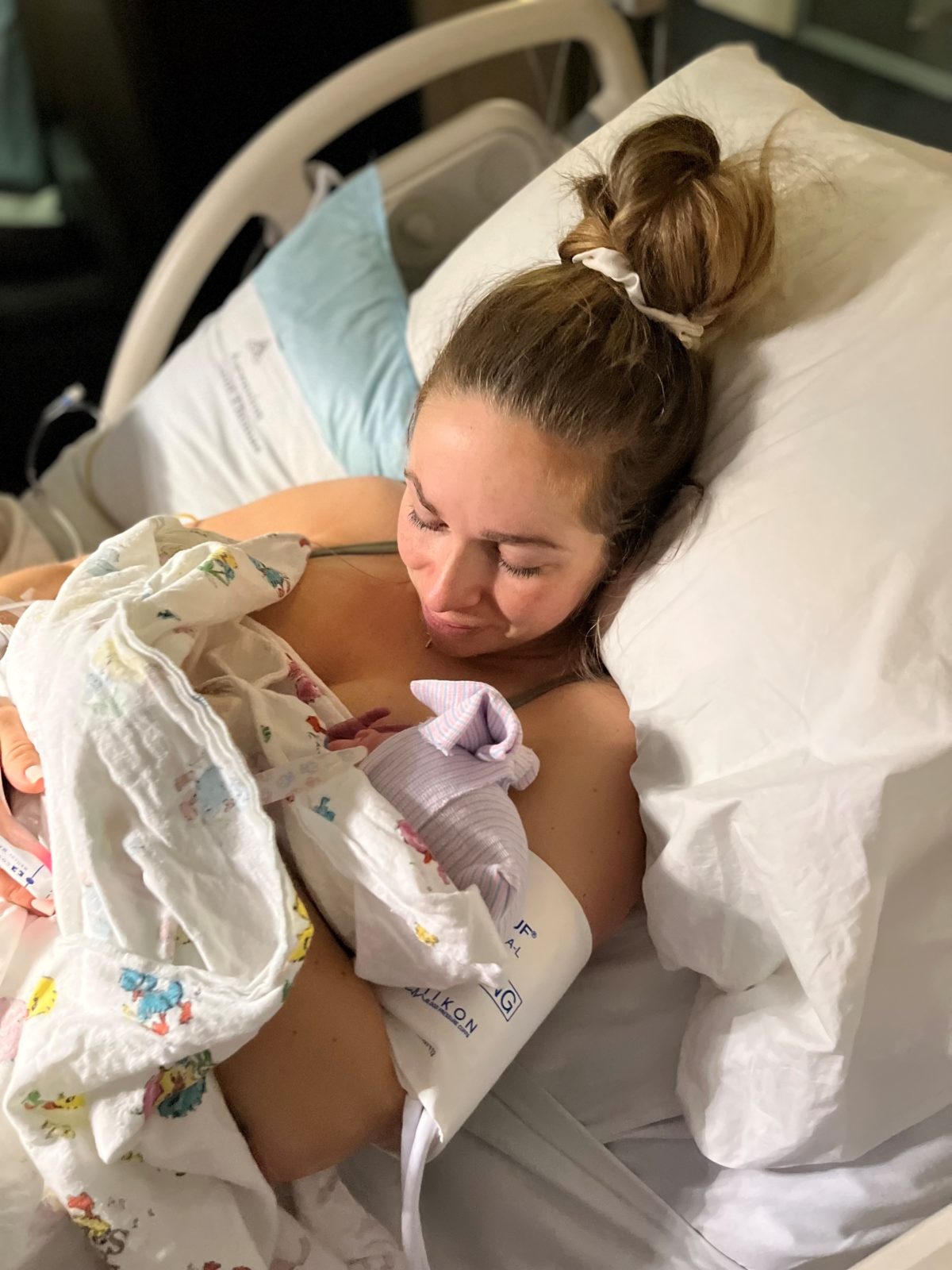 Postpartum Pelvic Floor Recovery Essentials | drmaehughes.com